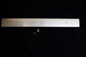 WALK-IN COOLER ALUMINUM DOOR THRESHOLD, 1/4" X 4" X 3' WITH HARDWARE KIT