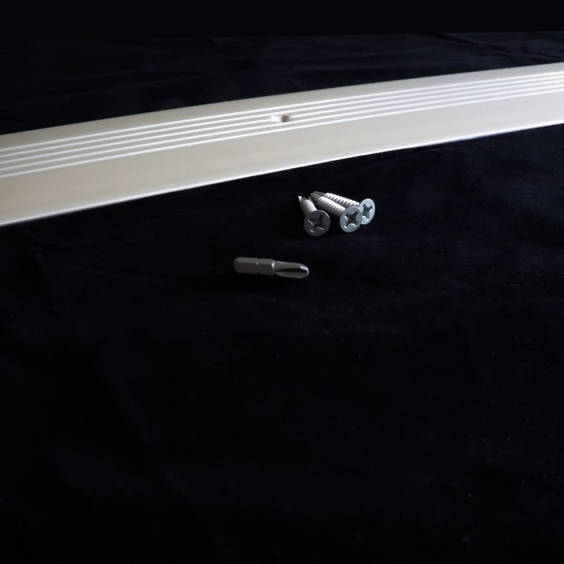 WALK-IN COOLER ALUMINUM DOOR THRESHOLD, 1/4" X 4" X 3' WITH HARDWARE KIT